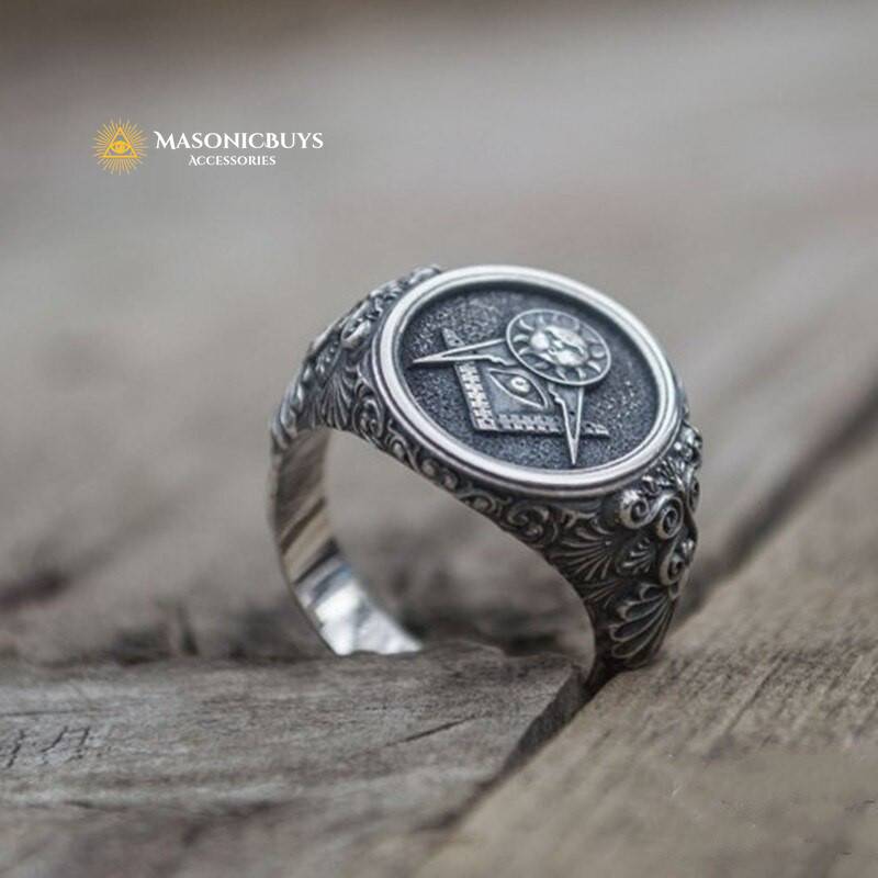Ring With Masonic Sun, Square & Compasses and Eye of Providence ...
