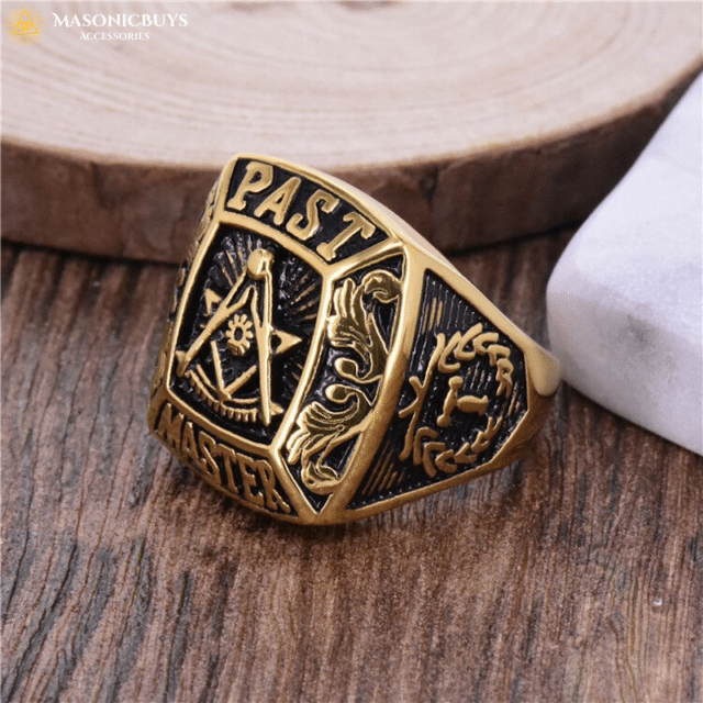 Ancient Style Past Master Masonic Ring | MasonicBuys